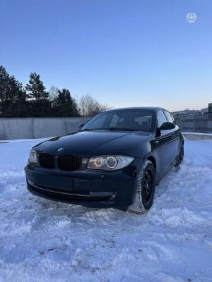 Melns BMW 120 2007 Viļņa, ar dzinēja tilpumu 2.00 L un nobraukumu 246 tūkst. km par 6100 €, foto 3 vietnē AUTOMOTO.COM.LV