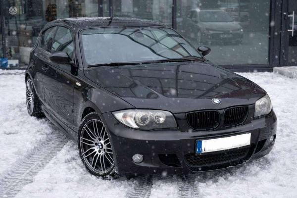 Black BMW 120 2007 in Klaipeda, with an engine capacity of 2.00 L and mileage of 297 thousand km for 4850 €, photo 2 on AUTOMOTO.COM.LV
