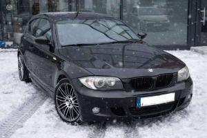 Black BMW 120 2007 in Klaipeda, with an engine capacity of 2.00 L and mileage of 297 thousand km for 4850 €, photo 2 on AUTOMOTO.COM.LV
