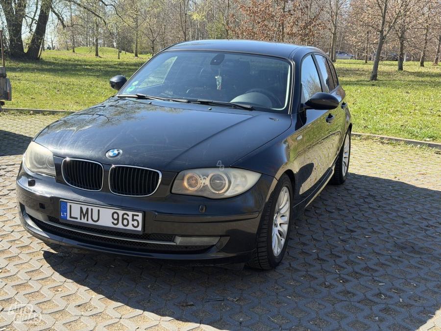 Black BMW 120 2007 in Panevezys, with an engine capacity of 2.00 L and mileage of 330 thousand km for 2500 €, photo 1 on AUTOMOTO.COM.LV