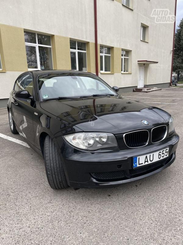 Melns BMW 120 2007 Alīta, ar dzinēja tilpumu 2.00 L un nobraukumu 300 tūkst. km par 2300 €, foto 3 vietnē AUTOMOTO.COM.LV