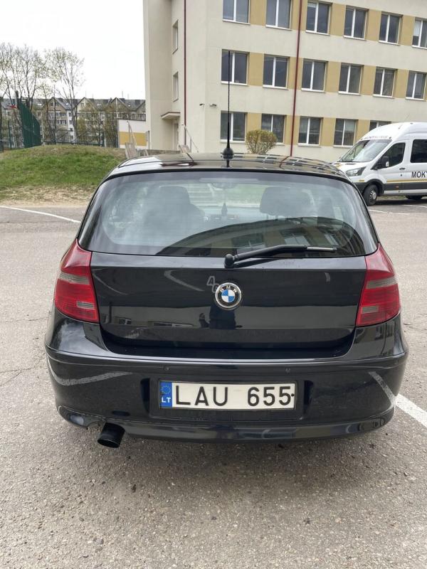 Melns BMW 120 2007 Alīta, ar dzinēja tilpumu 2.00 L un nobraukumu 300 tūkst. km par 2300 €, foto 7 vietnē AUTOMOTO.COM.LV