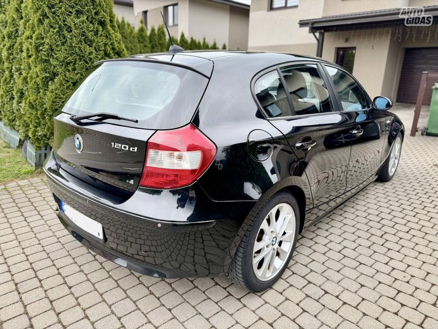 Black BMW 120 2007 in Kaunas, with an engine capacity of 2.00 L and mileage of 189 thousand km for 4500 €, photo 5 on AUTOMOTO.COM.LV