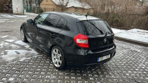 Melns BMW 120 2007 Rīga, ar dzinēja tilpumu 2.00 L un nobraukumu 325 tūkst. km par 4300 €, foto 13 vietnē AUTOMOTO.COM.LV