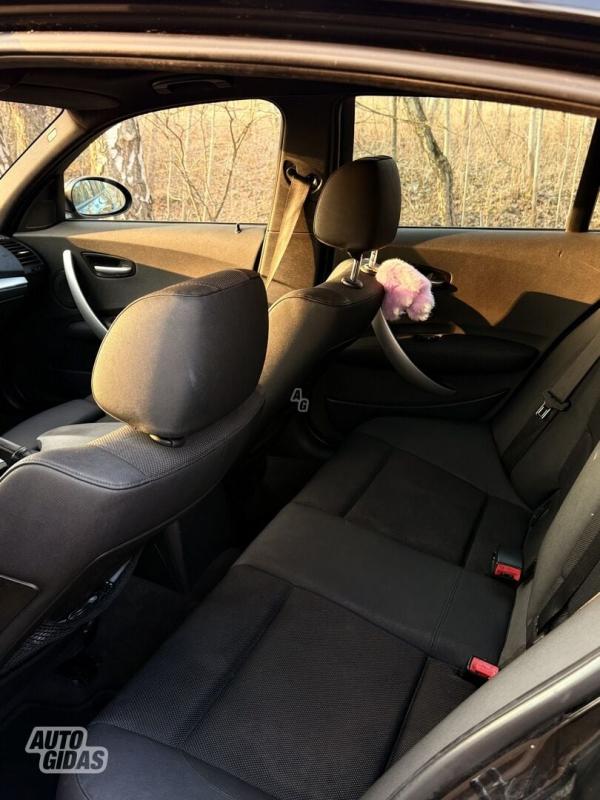 Melns BMW 120 2007 Kauņa, ar dzinēja tilpumu 2.00 L un nobraukumu 400 tūkst. km par 4000 €, foto 7 vietnē AUTOMOTO.COM.LV