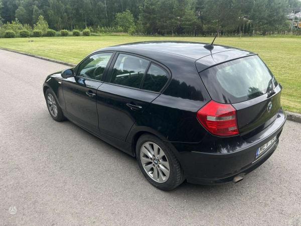 Melns BMW 120 2007 Kauņa, ar dzinēja tilpumu 2.00 L un nobraukumu 326 tūkst. km par 3400 €, foto 4 vietnē AUTOMOTO.COM.LV