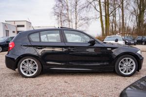 Black BMW 120 2007 in Riga, with an engine capacity of 2.00 L and mileage of 274 thousand km for 5500 €, photo 12 on AUTOMOTO.COM.LV