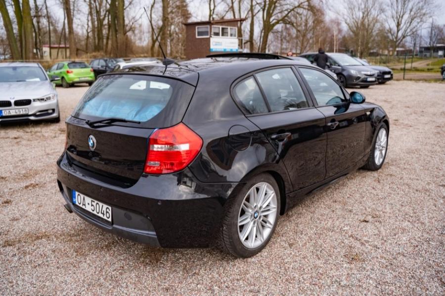 Black BMW 120 2007 in Riga, with an engine capacity of 2.00 L and mileage of 274 thousand km for 5500 €, photo 14 on AUTOMOTO.COM.LV