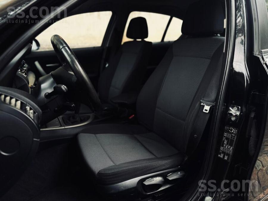Melns BMW 120 2007 Cēsis, ar dzinēja tilpumu 2.00 L un nobraukumu 0 tūkst. km par 1590 €, foto 13 vietnē AUTOMOTO.COM.LV