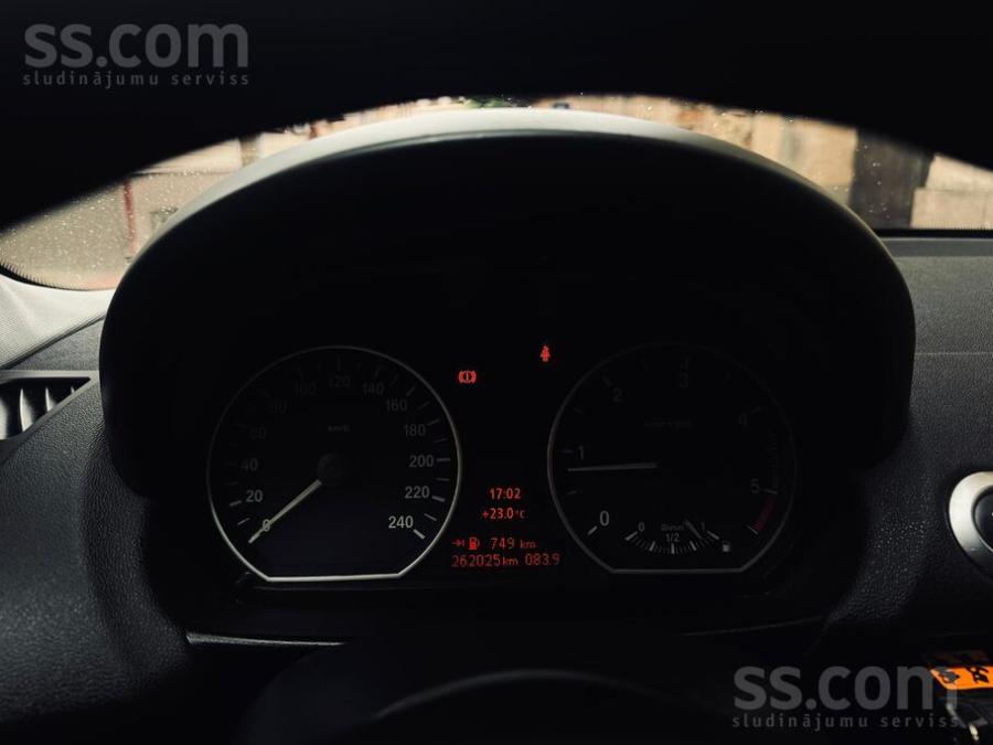 Melns BMW 120 2007 Cēsis, ar dzinēja tilpumu 2.00 L un nobraukumu 0 tūkst. km par 1590 €, foto 24 vietnē AUTOMOTO.COM.LV