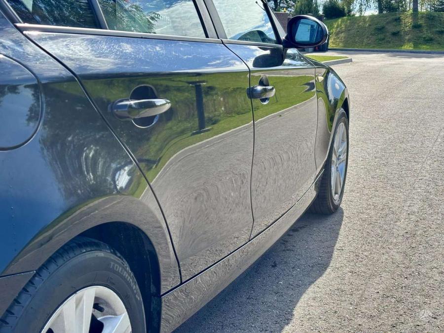 Melns BMW 120 2007 Viļņa, ar dzinēja tilpumu 2.00 L un nobraukumu 270 tūkst. km par 3500 €, foto 9 vietnē AUTOMOTO.COM.LV