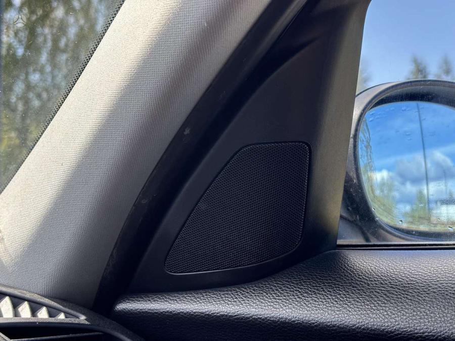Melns BMW 120 2007 Viļņa, ar dzinēja tilpumu 2.00 L un nobraukumu 270 tūkst. km par 3500 €, foto 14 vietnē AUTOMOTO.COM.LV