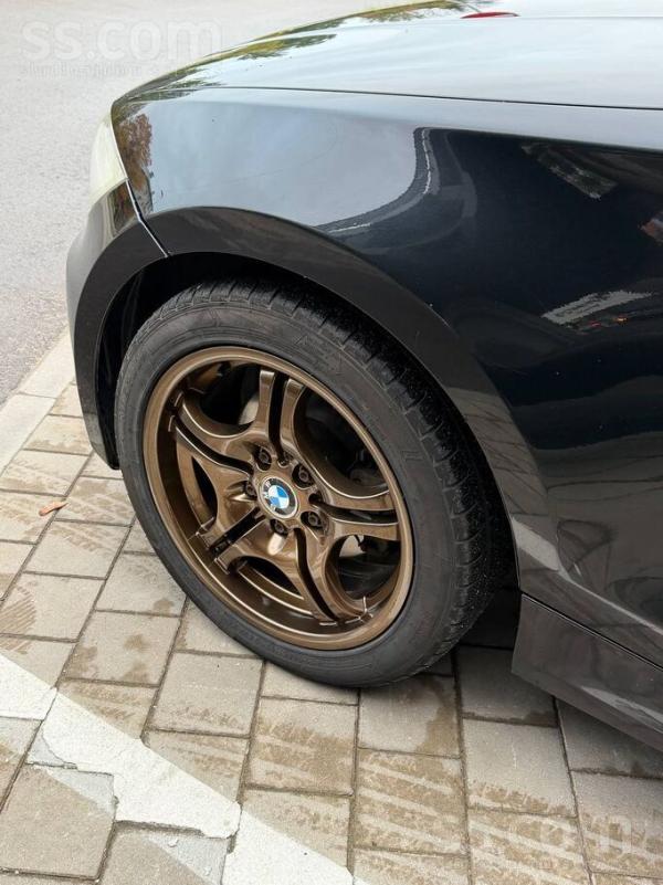 Melns BMW 120 2007 Rīga, ar dzinēja tilpumu 2.00 L un nobraukumu 280 tūkst. km par 4200 €, foto 5 vietnē AUTOMOTO.COM.LV