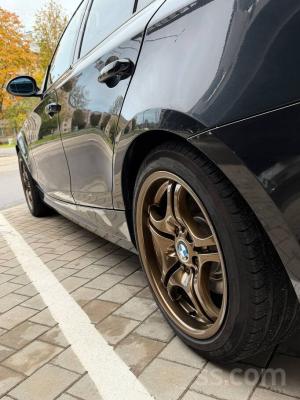 Melns BMW 120 2007 Rīga, ar dzinēja tilpumu 2.00 L un nobraukumu 280 tūkst. km par 4200 €, foto 6 vietnē AUTOMOTO.COM.LV