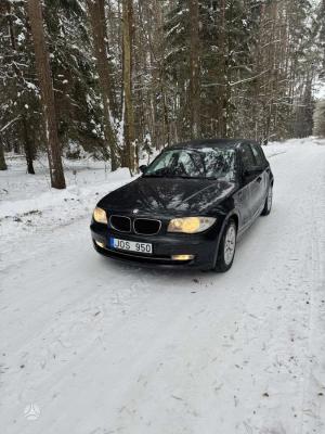 Black BMW 120 2008 in Vilnius, with an engine capacity of 2.00 L and mileage of 272 thousand km for 2950 €, photo 9 on AUTOMOTO.COM.LV