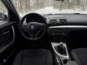Black BMW 120 2008 in Vilnius, with an engine capacity of 2.00 L and mileage of 272 thousand km for 2950 €, photo 10 on AUTOMOTO.COM.LV