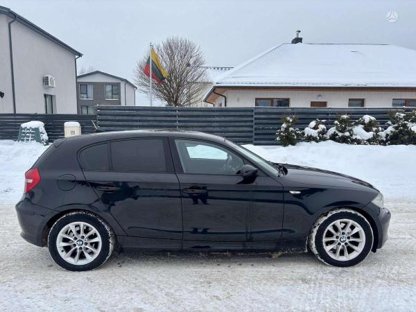 Melns BMW 120 2008 Viļņa, ar dzinēja tilpumu 2.00 L un nobraukumu 320 tūkst. km par 2700 €, foto 2 vietnē AUTOMOTO.COM.LV