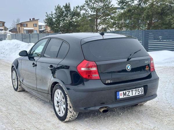 Melns BMW 120 2008 Viļņa, ar dzinēja tilpumu 2.00 L un nobraukumu 320 tūkst. km par 2700 €, foto 5 vietnē AUTOMOTO.COM.LV