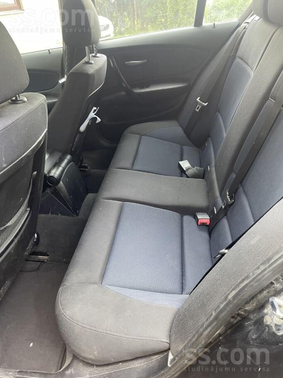 Melns BMW 120 2008 Ogre, ar dzinēja tilpumu 2.00 L un nobraukumu 298 tūkst. km par 3700 €, foto 9 vietnē AUTOMOTO.COM.LV