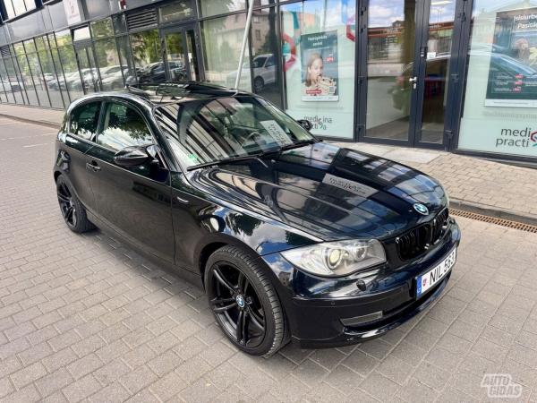 Black BMW 120 2008 in Kaunas, with an engine capacity of 2.00 L and mileage of 299 thousand km for 3650 €, photo 2 on AUTOMOTO.COM.LV