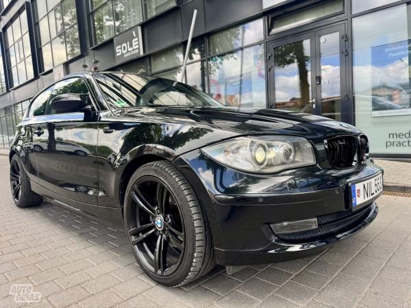 Black BMW 120 2008 in Kaunas, with an engine capacity of 2.00 L and mileage of 299 thousand km for 3650 €, photo 3 on AUTOMOTO.COM.LV