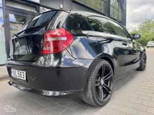 Melns BMW 120 2008 Kauņa, ar dzinēja tilpumu 2.00 L un nobraukumu 299 tūkst. km par 3650 €, foto 9 vietnē AUTOMOTO.COM.LV