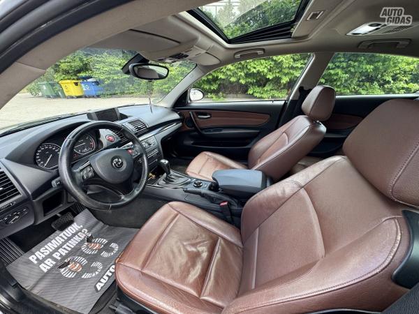 Black BMW 120 2008 in Kaunas, with an engine capacity of 2.00 L and mileage of 299 thousand km for 3650 €, photo 9 on AUTOMOTO.COM.LV