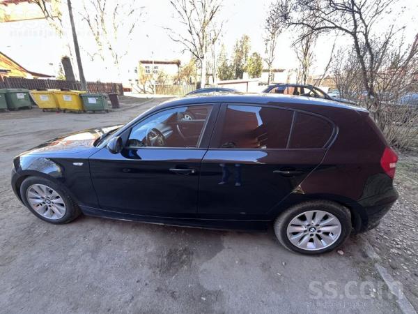 Melns BMW 120 2008 Rīga, ar dzinēja tilpumu 2.00 L un nobraukumu 370 tūkst. km par 2500 €, foto 5 vietnē AUTOMOTO.COM.LV