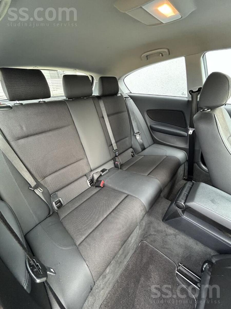 Melns BMW 120 2008 Rīga, ar dzinēja tilpumu 2.00 L un nobraukumu 213 tūkst. km par 3500 €, foto 11 vietnē AUTOMOTO.COM.LV