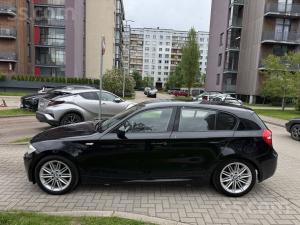 Черный БМВ 120 2008 в Рига, объемом двигателя 2.00 л и пробегом 270 тыс. км за 4690 €, фото 4 на AUTOMOTO.COM.LV
