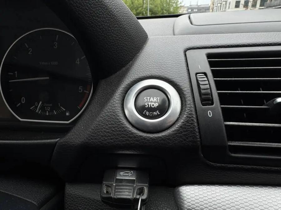 Melns BMW 120 2008 Rīga, ar dzinēja tilpumu 2.00 L un nobraukumu 270 tūkst. km par 4690 €, foto 19 vietnē AUTOMOTO.COM.LV