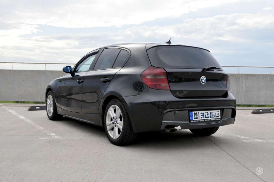 Black BMW 120 2008 in Vilnius, with an engine capacity of 2.00 L and mileage of 184 thousand km for 4490 €, photo 7 on AUTOMOTO.COM.LV
