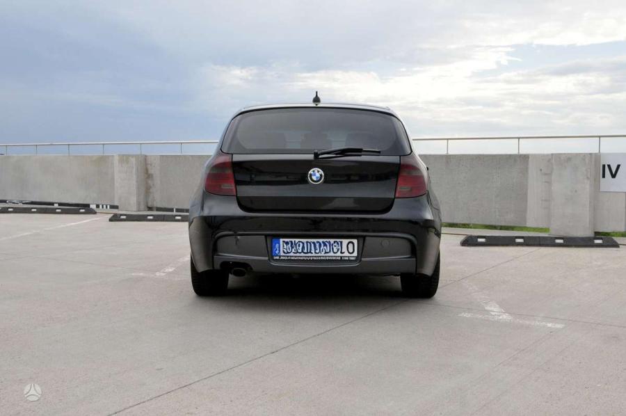 Black BMW 120 2008 in Vilnius, with an engine capacity of 2.00 L and mileage of 184 thousand km for 4490 €, photo 8 on AUTOMOTO.COM.LV
