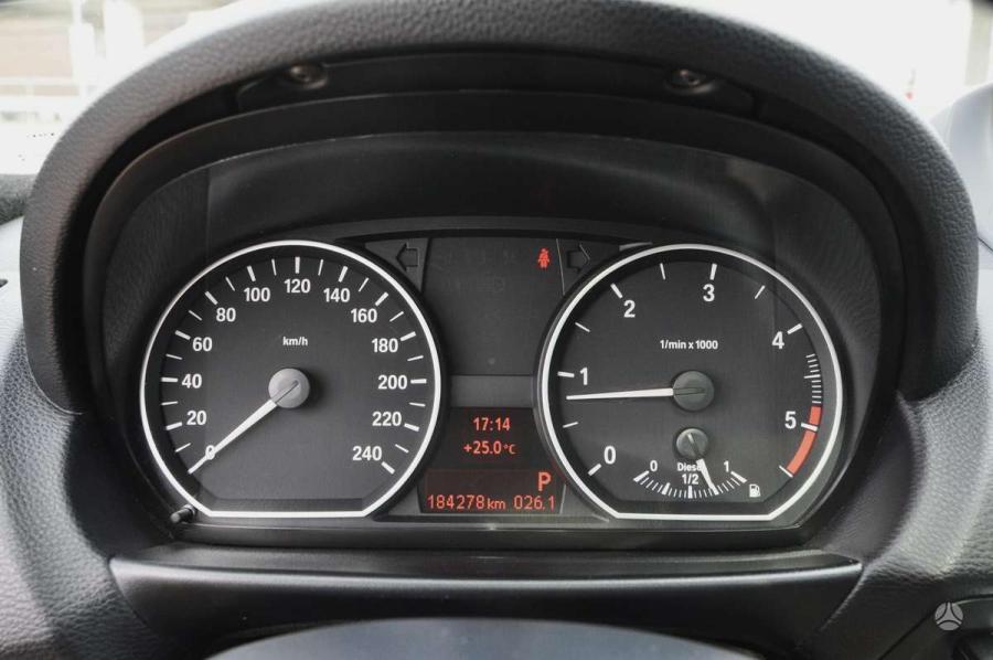 Black BMW 120 2008 in Vilnius, with an engine capacity of 2.00 L and mileage of 184 thousand km for 4490 €, photo 17 on AUTOMOTO.COM.LV