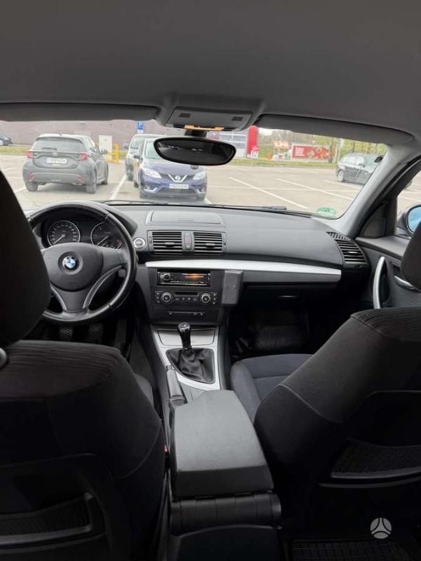 Black BMW 120 2008 in Kaunas, with an engine capacity of 2.00 L and mileage of 270 thousand km for 2200 €, photo 7 on AUTOMOTO.COM.LV