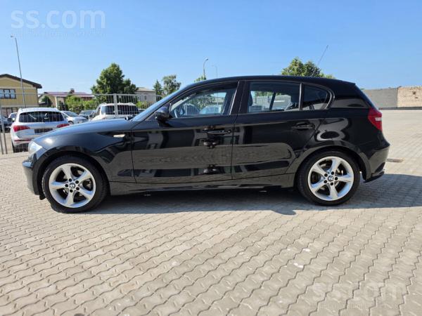 Black BMW 120 2008 in Liepaja, with an engine capacity of 2.00 L and mileage of 277 thousand km for 2995 €, photo 10 on AUTOMOTO.COM.LV