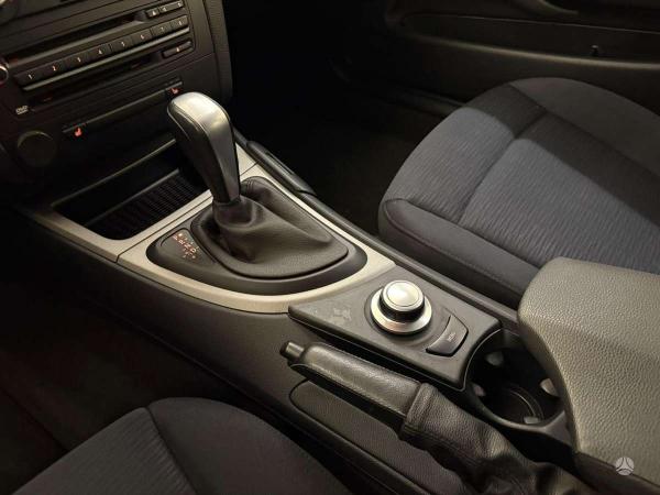 Melns BMW 120 2008 Marijampole, ar dzinēja tilpumu 2.00 L un nobraukumu 262 tūkst. km par 4750 €, foto 4 vietnē AUTOMOTO.COM.LV