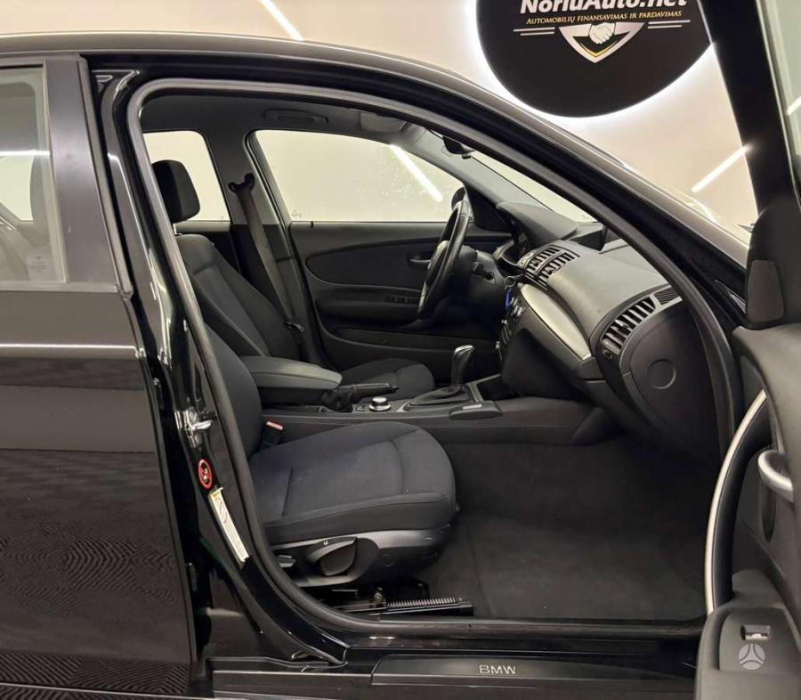 Melns BMW 120 2008 Marijampole, ar dzinēja tilpumu 2.00 L un nobraukumu 262 tūkst. km par 4750 €, foto 7 vietnē AUTOMOTO.COM.LV