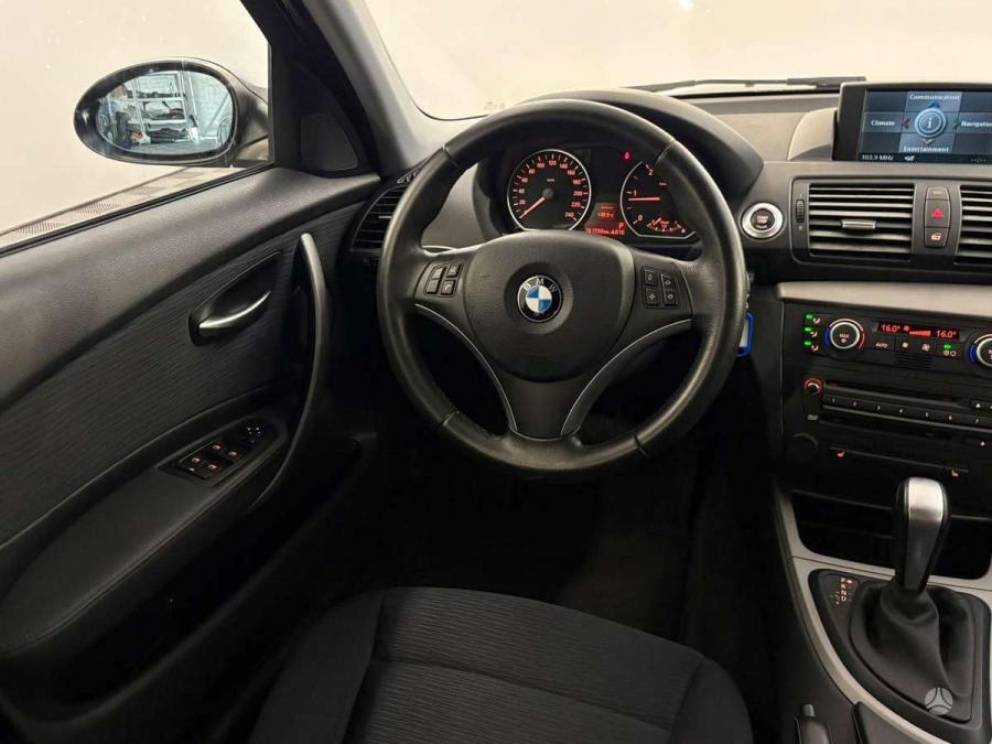Melns BMW 120 2008 Marijampole, ar dzinēja tilpumu 2.00 L un nobraukumu 262 tūkst. km par 4750 €, foto 14 vietnē AUTOMOTO.COM.LV