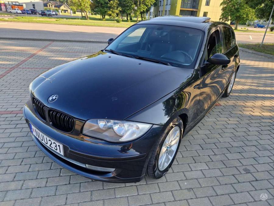 Black BMW 120 2008 in Kaunas, with an engine capacity of 2.00 L and mileage of 339 thousand km for 4350 €, photo 5 on AUTOMOTO.COM.LV