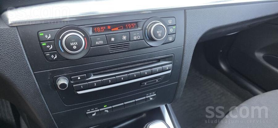 Black BMW 120 2008 in Riga, with an engine capacity of 2.00 L and mileage of 254 thousand km for 4995 €, photo 25 on AUTOMOTO.COM.LV
