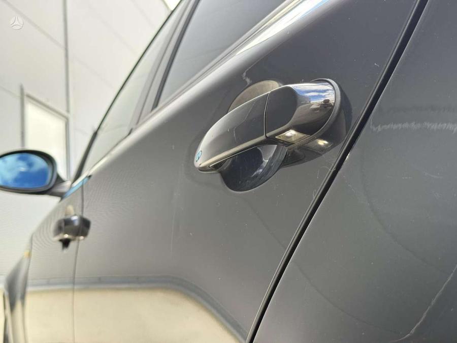 Melns BMW 120 2008 Šauļi, ar dzinēja tilpumu 2.00 L un nobraukumu 196 tūkst. km par 3999 €, foto 14 vietnē AUTOMOTO.COM.LV