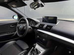 Melns BMW 120 2008 Šauļi, ar dzinēja tilpumu 2.00 L un nobraukumu 196 tūkst. km par 3999 €, foto 17 vietnē AUTOMOTO.COM.LV