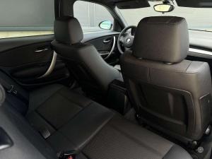 Melns BMW 120 2008 Šauļi, ar dzinēja tilpumu 2.00 L un nobraukumu 196 tūkst. km par 3999 €, foto 18 vietnē AUTOMOTO.COM.LV