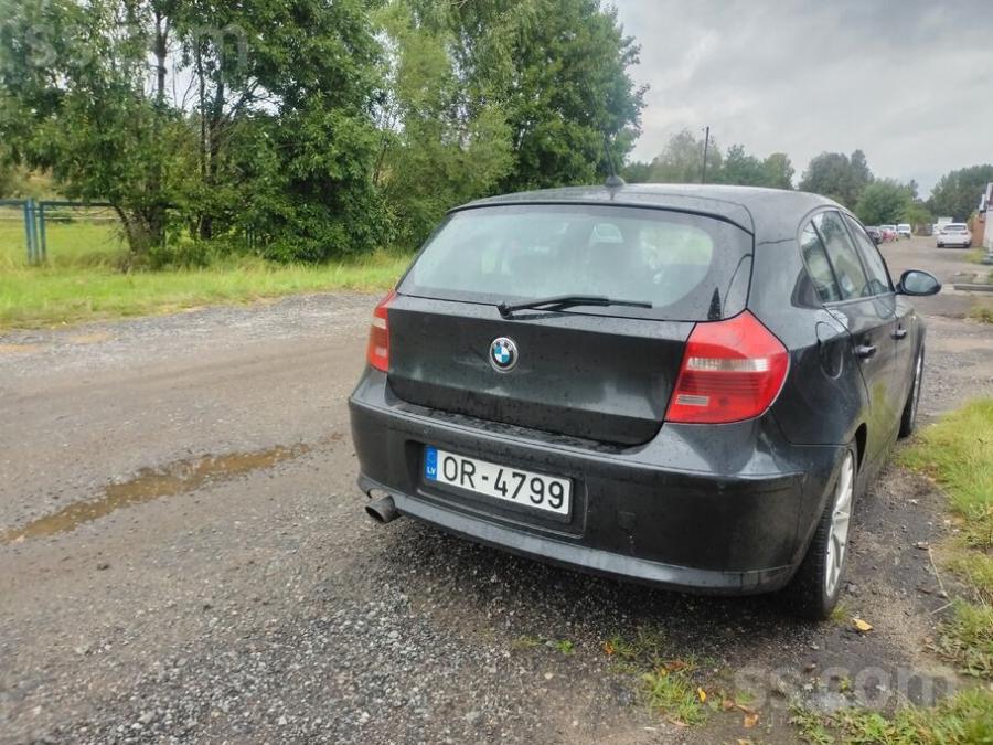 Melns BMW 120 2008 Rīga, ar dzinēja tilpumu 2.00 L un nobraukumu 293 tūkst. km par 4200 €, foto 4 vietnē AUTOMOTO.COM.LV