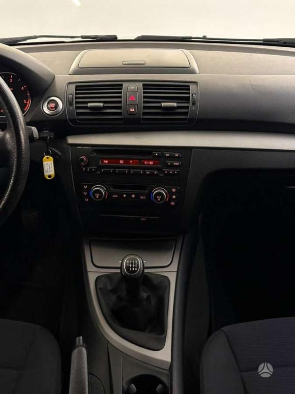 BMW 120 2008 Marijampole vietnē Melns BMW 120 2008 Marijampole, ar dzinēja tilpumu 2.00 L un nobraukumu 256 tūkst. km par 3250 €, foto 7 vietnē AUTOMOTO.COM.LV