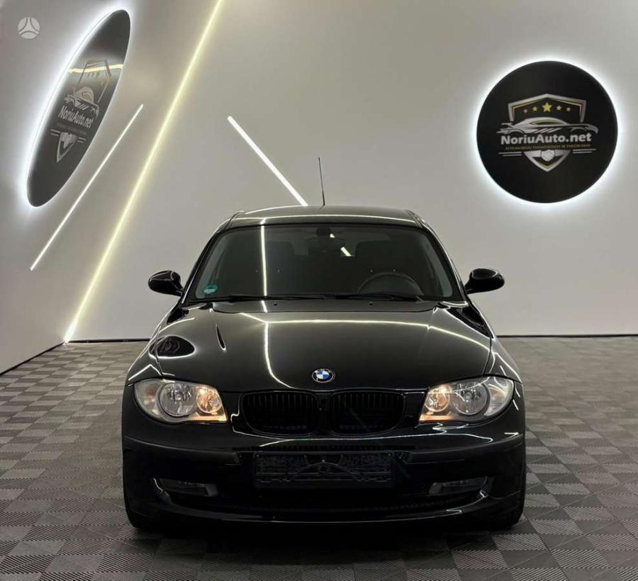 Black BMW 120 2008 in Marijampole, with an engine capacity of 2.00 L and mileage of 256 thousand km for 3250 €, photo 10 on AUTOMOTO.COM.LV