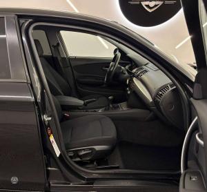 Black BMW 120 2008 in Marijampole, with an engine capacity of 2.00 L and mileage of 256 thousand km for 3250 €, photo 13 on AUTOMOTO.COM.LV