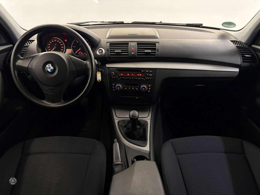 Black BMW 120 2008 in Marijampole, with an engine capacity of 2.00 L and mileage of 256 thousand km for 3250 €, photo 19 on AUTOMOTO.COM.LV