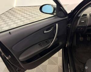 Black BMW 120 2008 in Marijampole, with an engine capacity of 2.00 L and mileage of 256 thousand km for 3250 €, photo 20 on AUTOMOTO.COM.LV